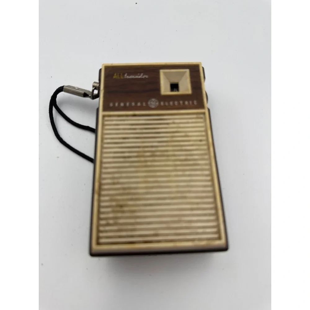 General Electric | Portable Audio & Video | Vintage General Electric Ge ...